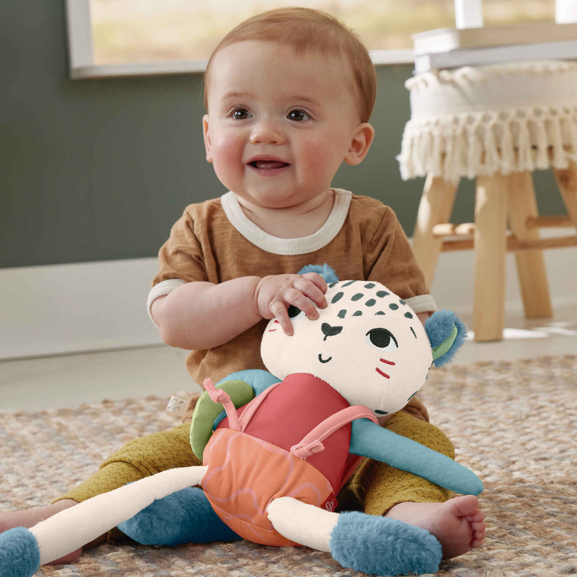 Leopardo das Neves Pintas Divertidas Fisher-Price | Continente Online