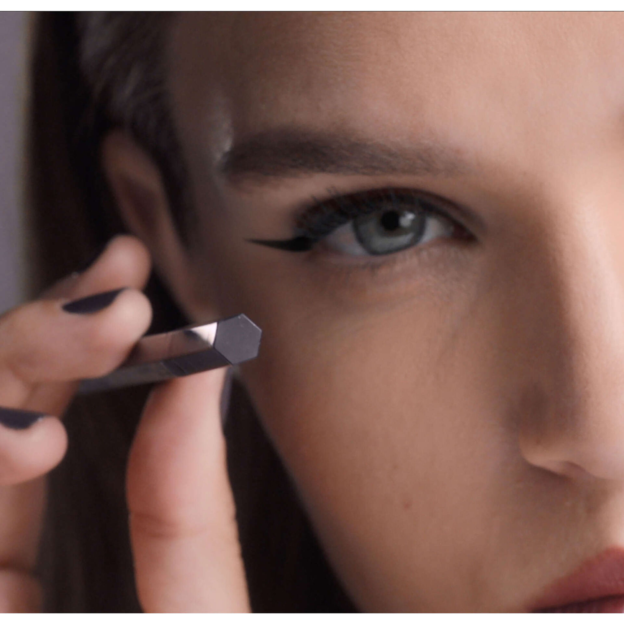 Eyeliner Líquido Hyper Easy Maybelline - emb. 1 un | Continente Online