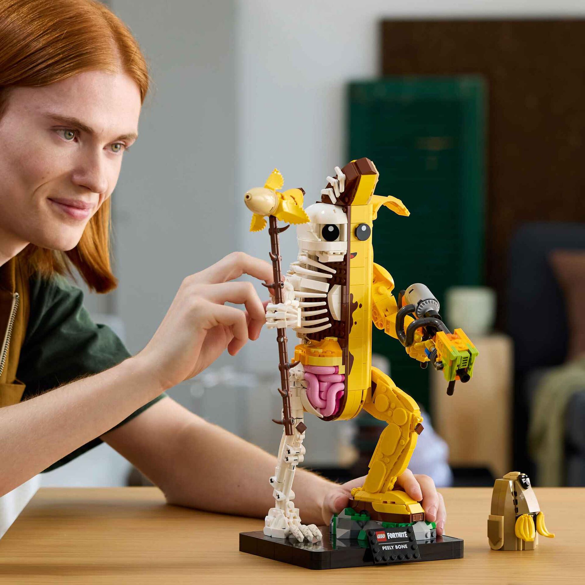 Peely Bone - 77072 LEGO Fortnite | Continente Online