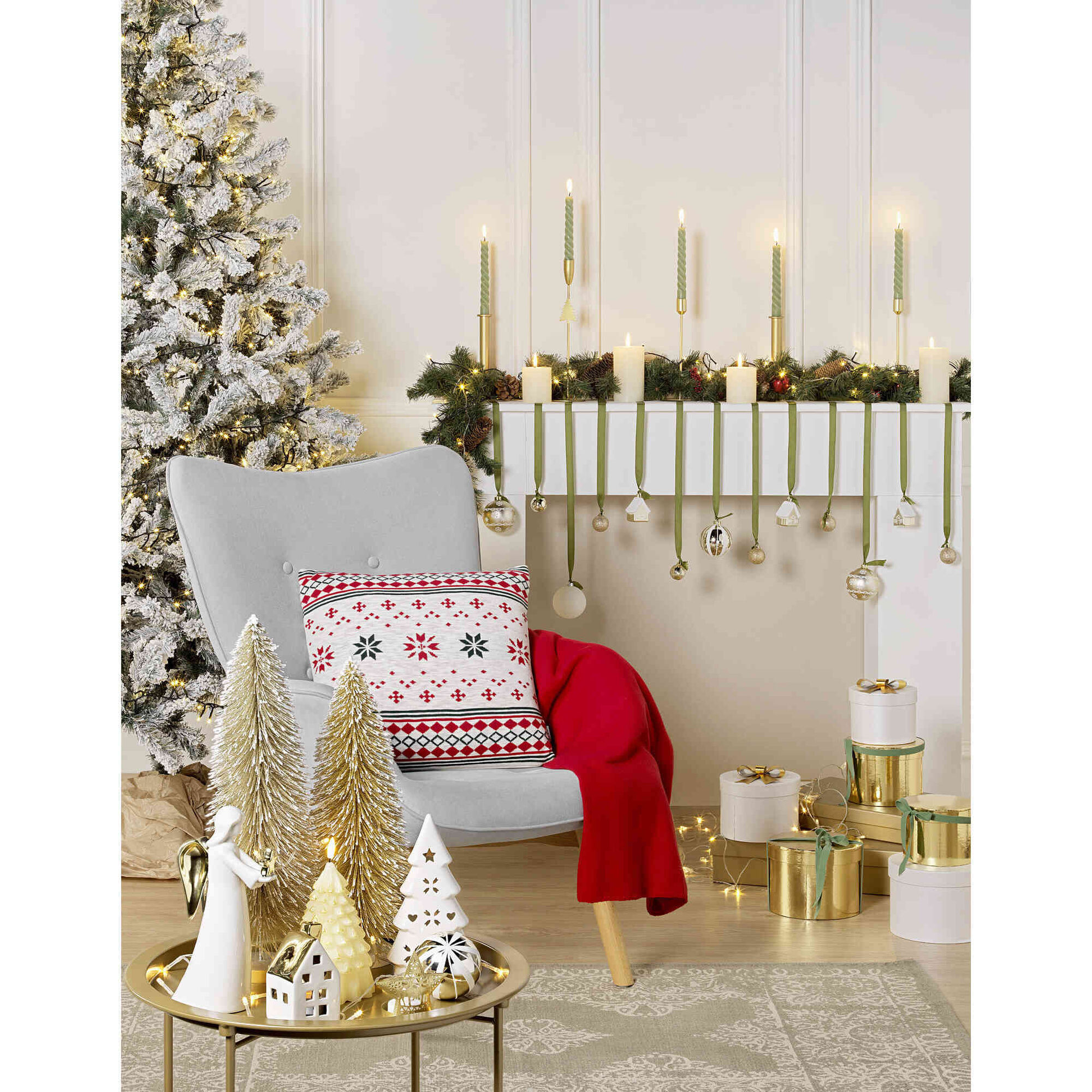 Vela Árvore Canelada com LED Dourada Kasa - 1 un | Continente Online